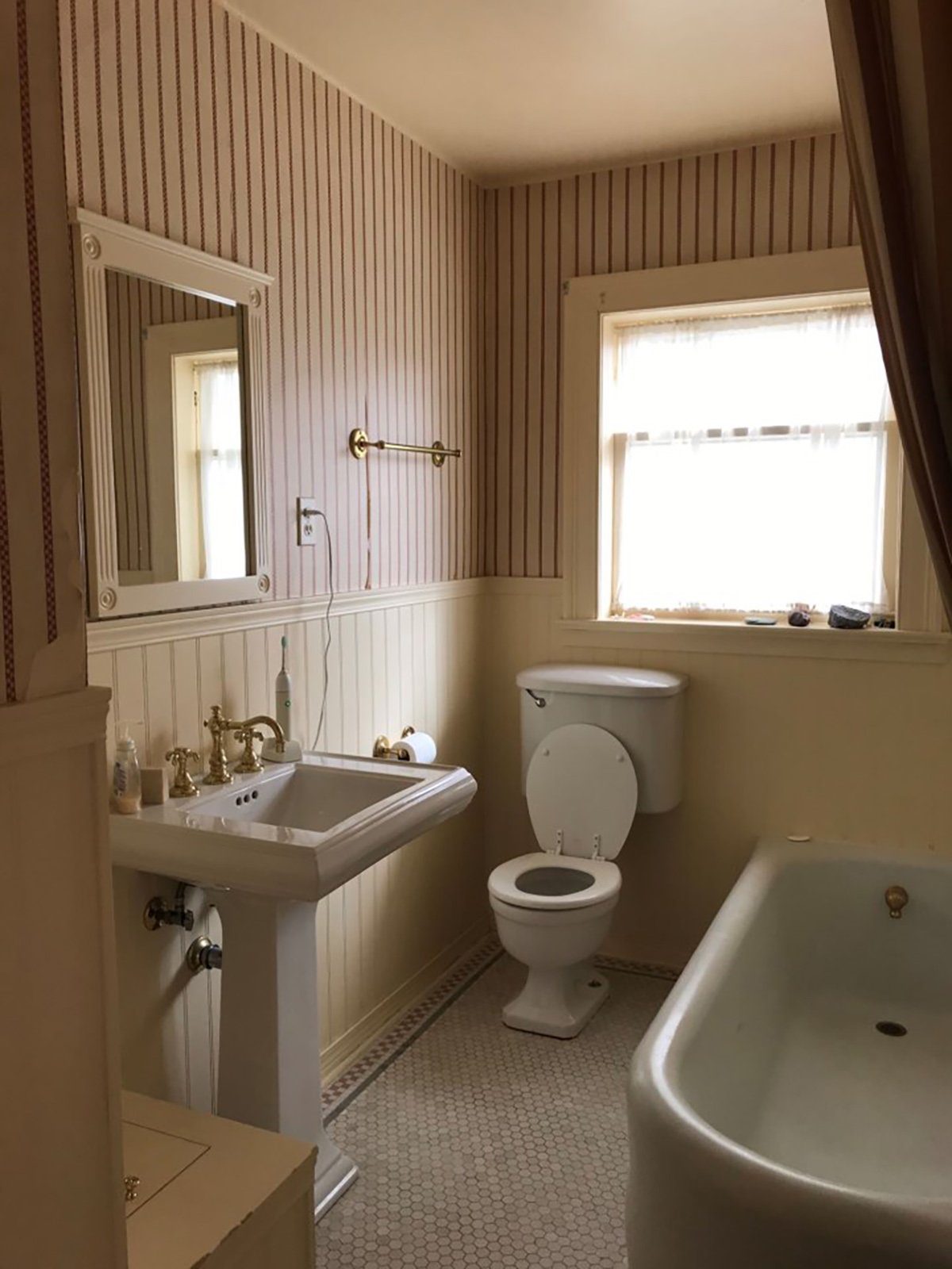 Historic Bathroom Remodel Case Study: Modernizing a Historic Bathroom