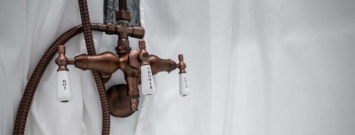 4 Warning Signs of Bathroom Plumbing Issues | Better Builders