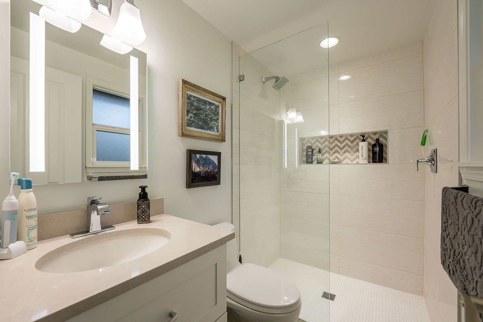 Creating a Functional and Stylish Bathroom Layout | Better Builders