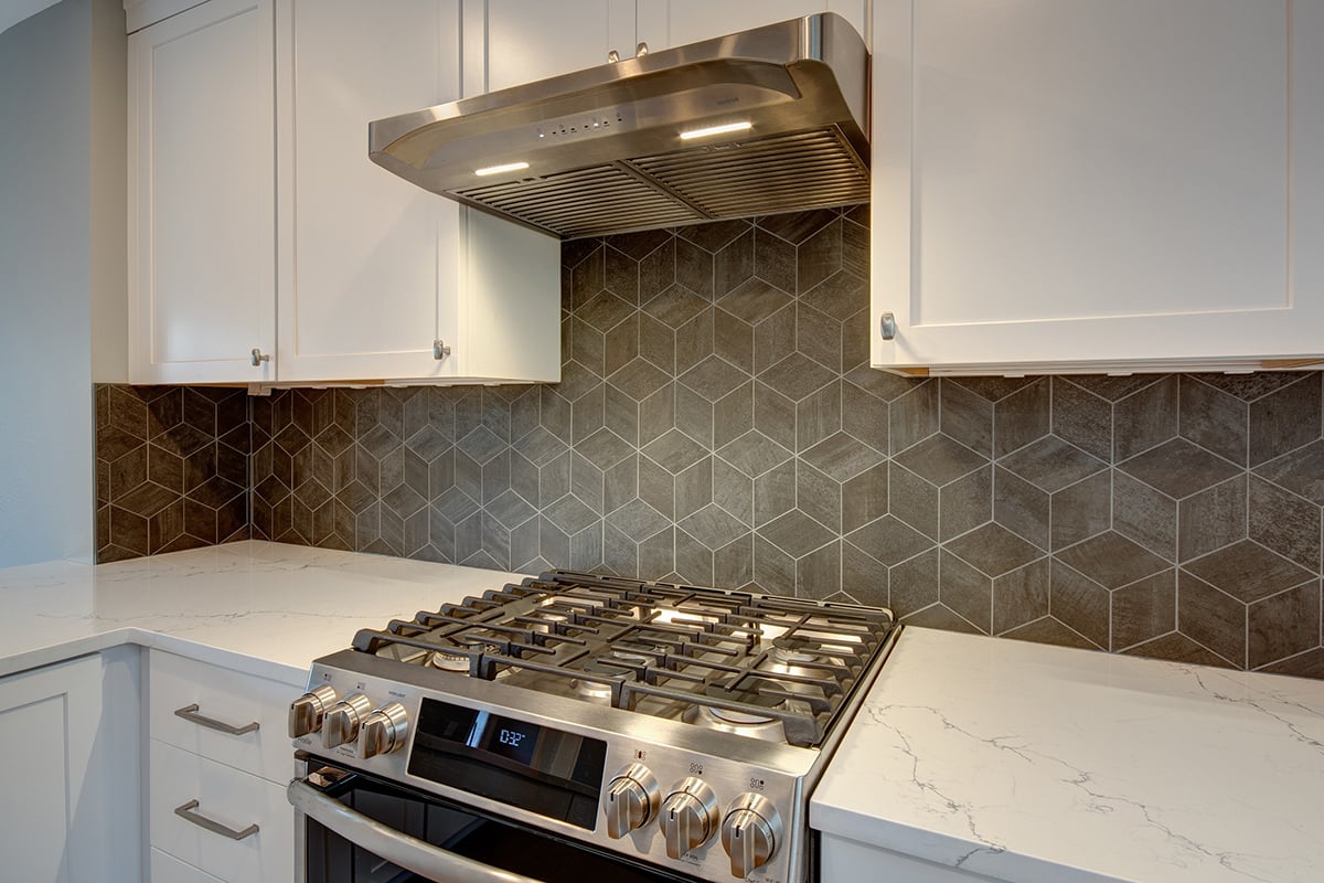 Poor Kitchen Cooking Ventilation | Better Builders